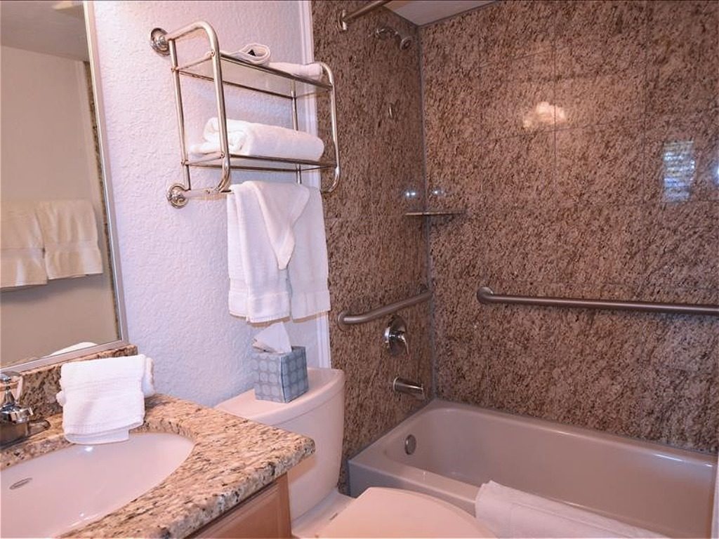 Siesta Key FL Hotel Rooms | Sea Club V Waterfront Resort