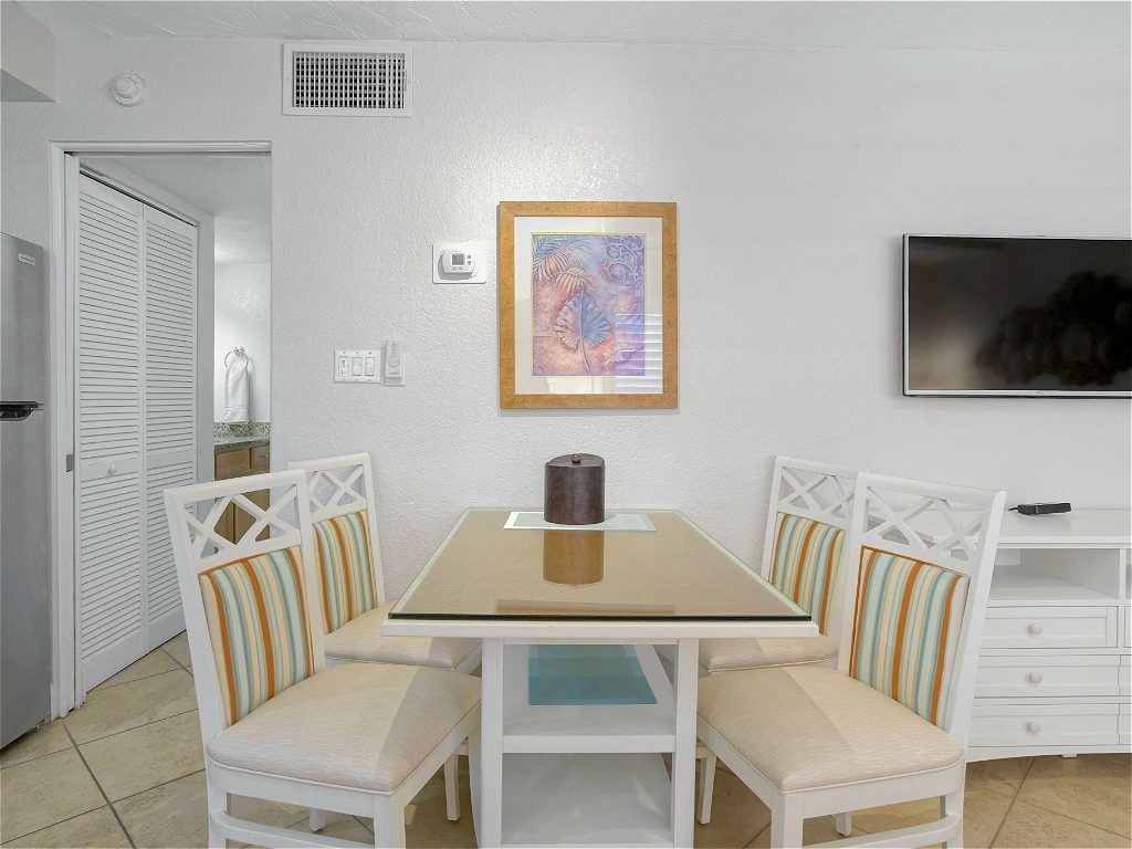 Siesta Key FL Hotel Rooms | Sea Club V Waterfront Resort