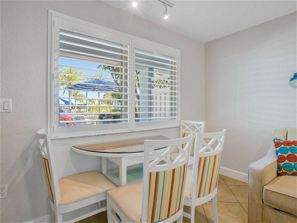 Siesta Key FL Hotel Rooms | Sea Club V Waterfront Resort
