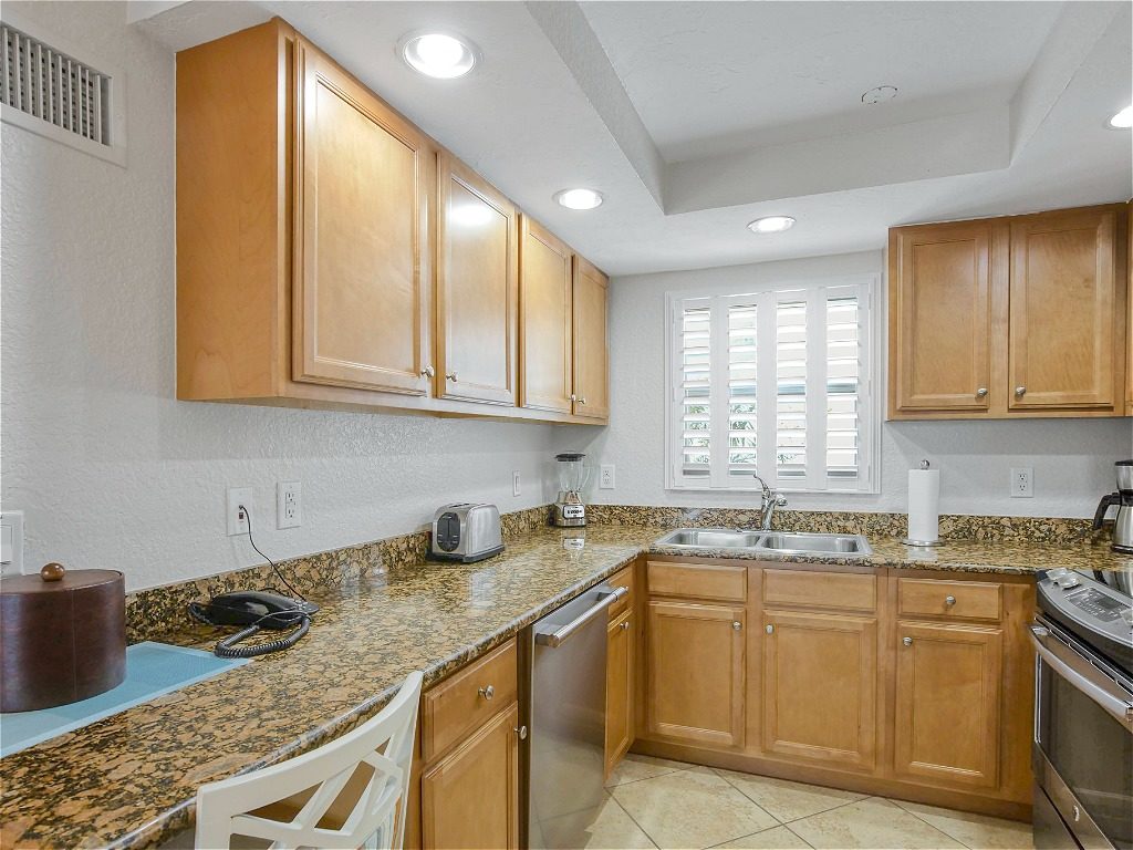 Siesta Key FL Hotel Rooms | Sea Club V Waterfront Resort