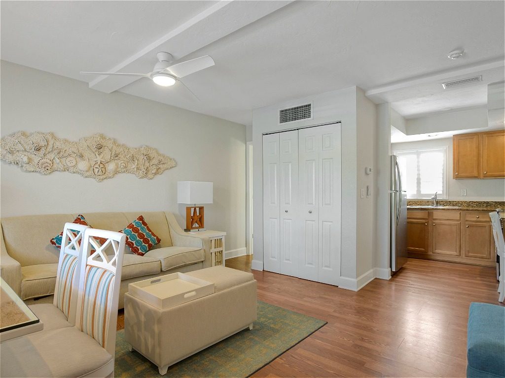Siesta Key FL Hotel Rooms | Sea Club V Waterfront Resort