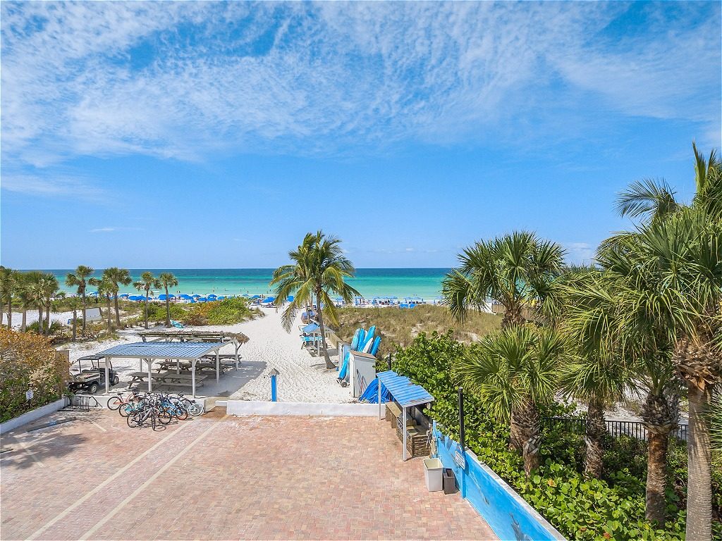 Siesta Key FL Hotel Rooms | Sea Club V Waterfront Resort